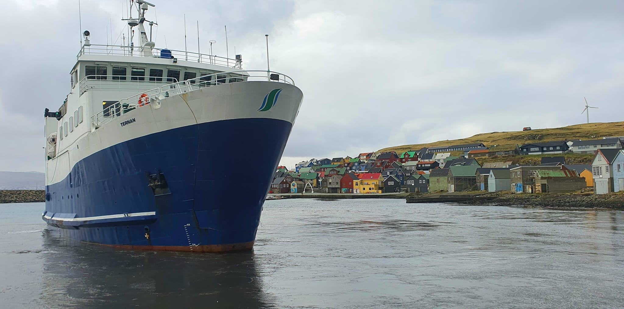 jn.fo | Ternan siglt á land