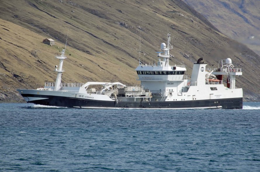 jn.fo | Vestmenningur landar í Vestmanna og Fuglafirði