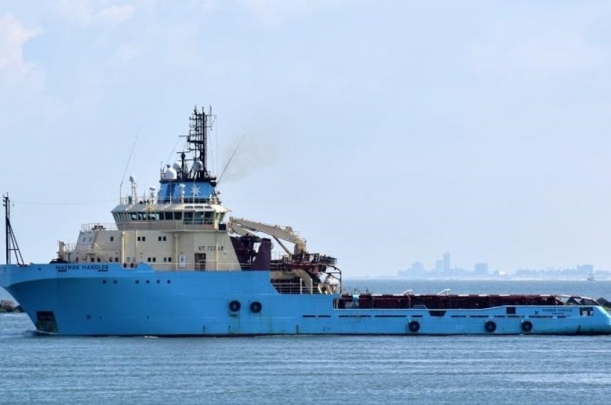 jn.fo | Jólaheilsan frá Maersk Handler