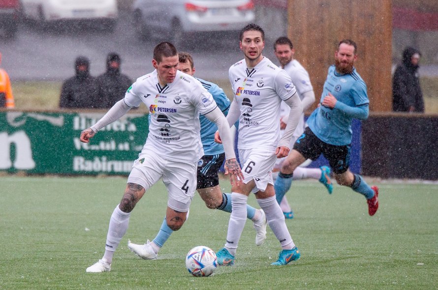 Roysni.fo | 24. umfar: Týðandi dystir í morgin og sunnudagin