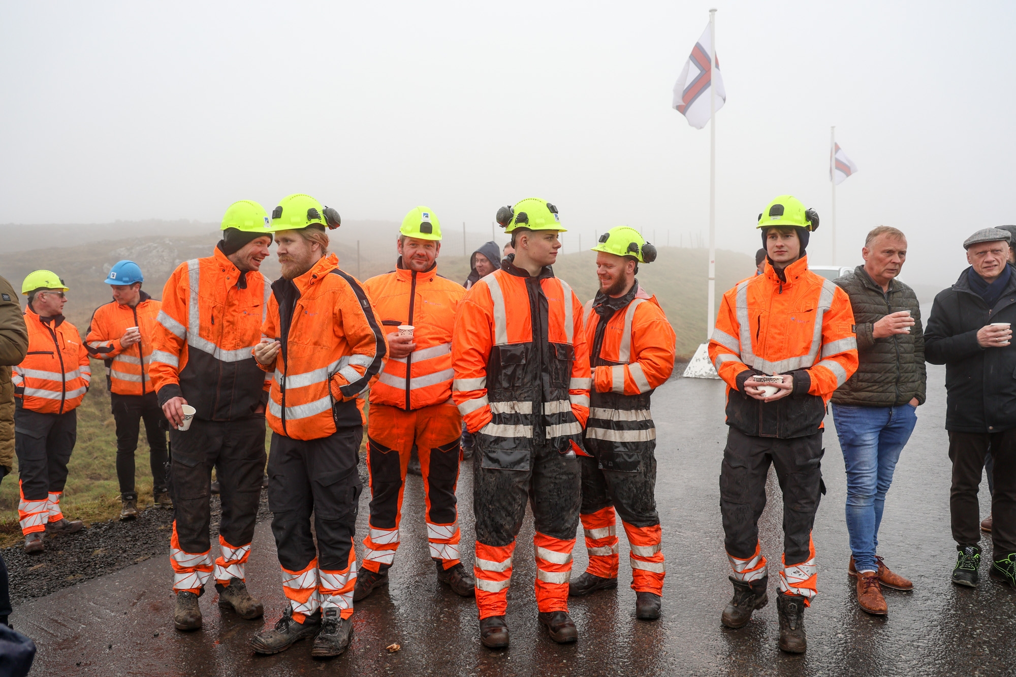 Dagur.fo | Myndir: Fyrsta skotið til tunnil undir Húsareyni