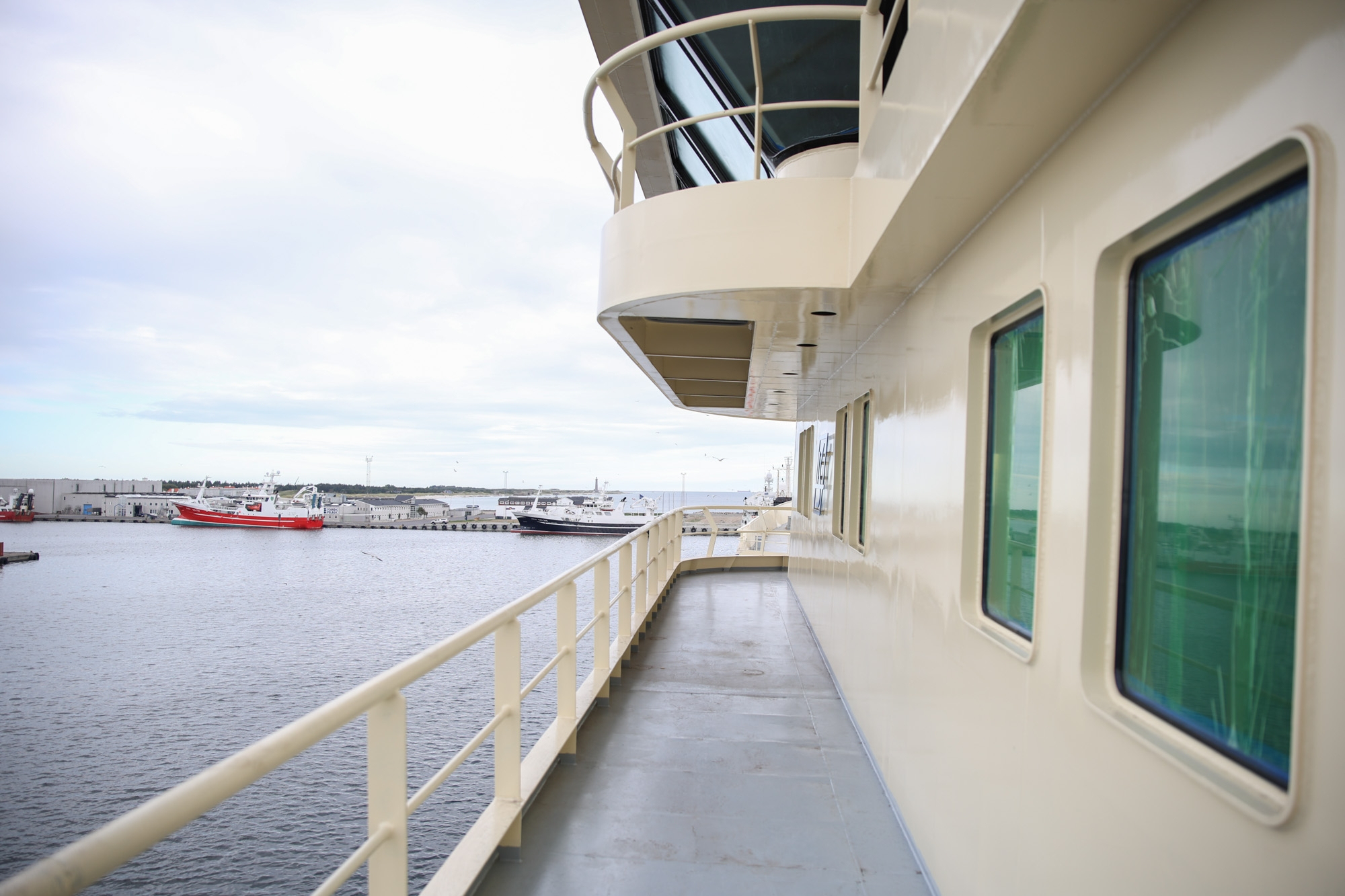 Fiskur.fo | Myndir: Nýbygningurin hjá Varðanum komin til Skagen