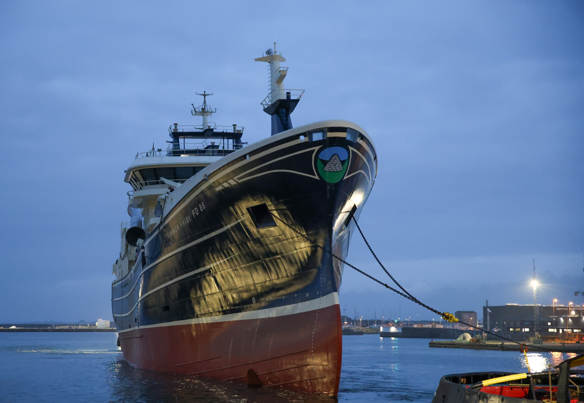 Fiskur.fo | Myndir: Nýbygningurin hjá Varðanum komin til Skagen