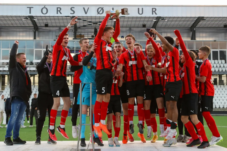 Roysni.fo | FC Hoyvík, Víkingur og HB vunnu steypagull