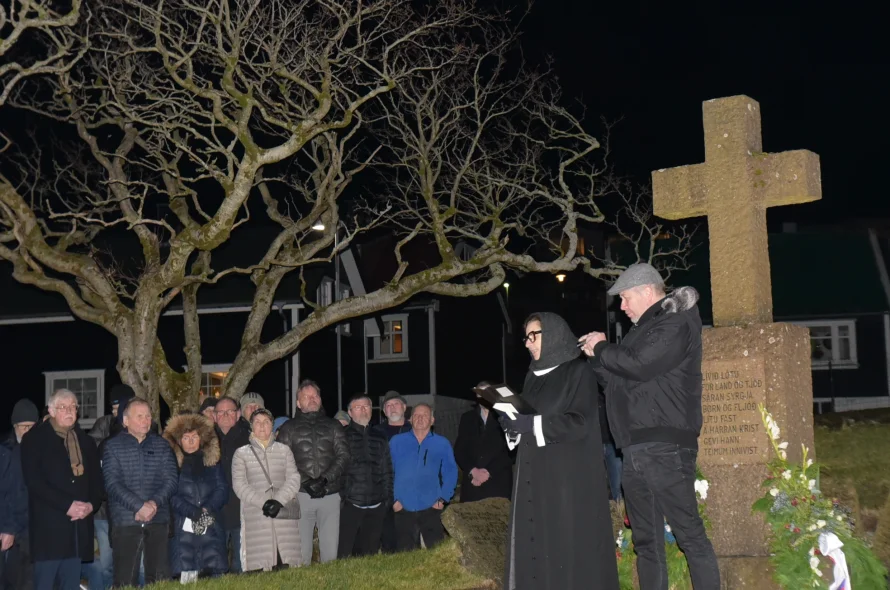 jn.fo | Myndir: Minningarløta í samband við 100 ára dagin fyri ringa ...