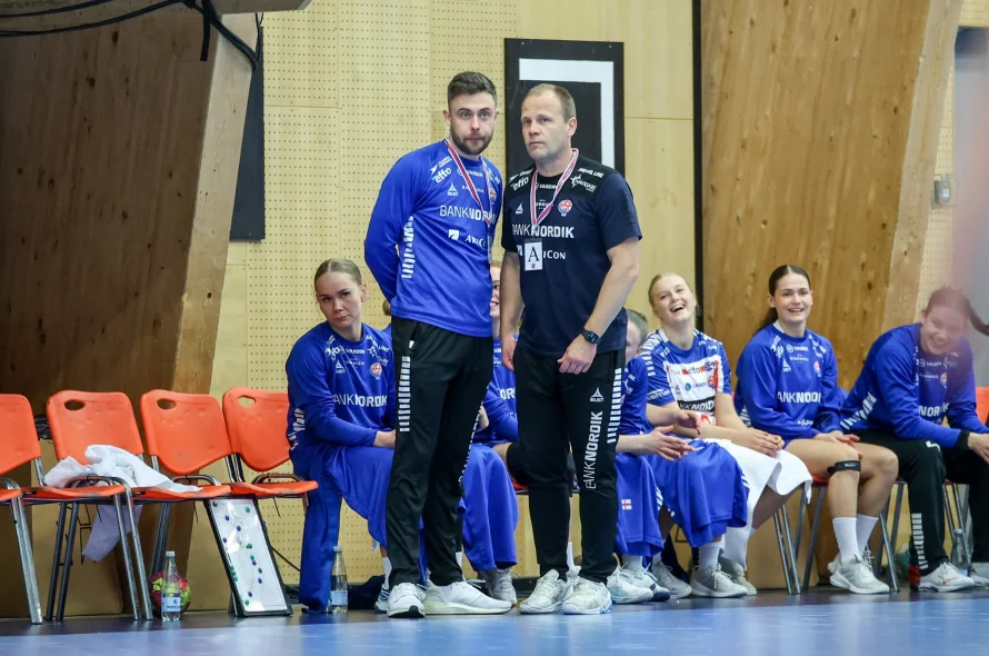 Roysni.fo | Claus Mogensen og Simon Olsen hava nú sáttmála til og við ...