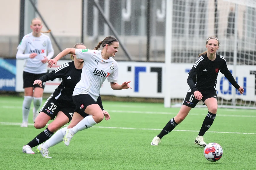 jn.fo | Myndir: B36 8-0 FC Hoyvík