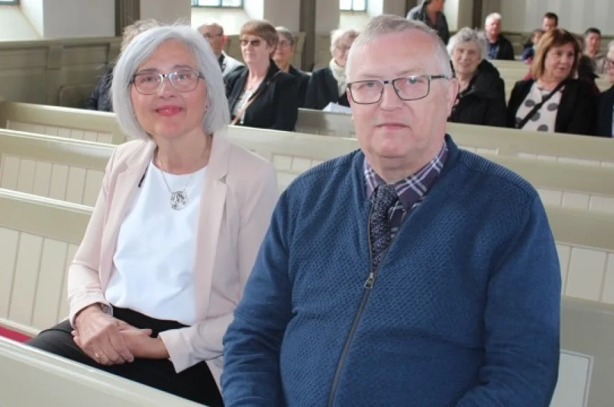 jn.fo | Vága kommuna heiðrar David Johannesen, presti og skald