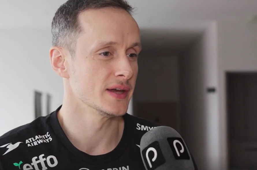 Roysni.fo | Video: - Peter og Janus byrja inni