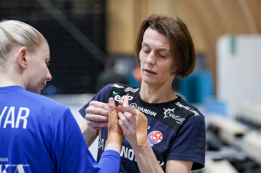 Roysni.fo | Tekur sær av vøddunum og menniskjanum