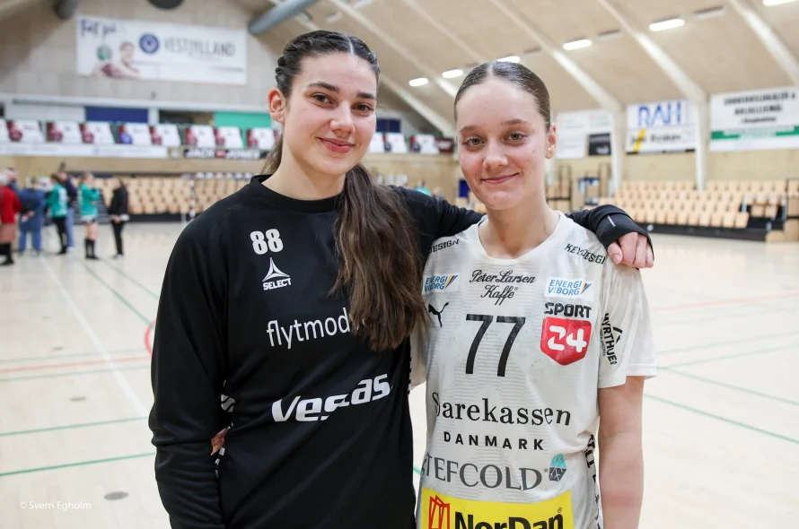 Roysni.fo | Video: Jana og Rakul síggja fram til spennandi ...