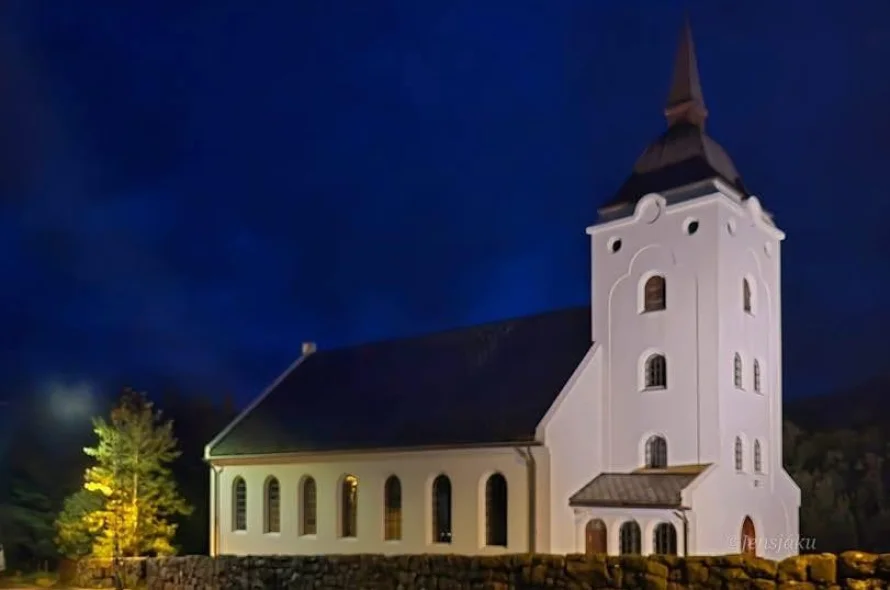 jn.fo | Miðvágs kirkja