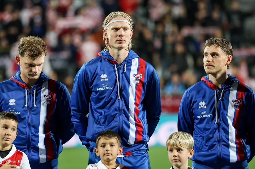 Roysni.fo | Andrias Edmundsson farin heim